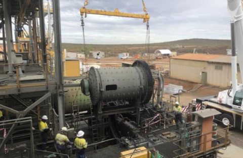 Replacement of all sole plates on milling drive train equipment » TMS